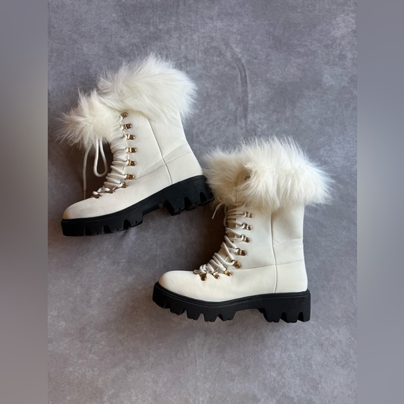 BAMBOO | Shoes | Bamboo White Furtrimmed Winter Boots | Poshmark